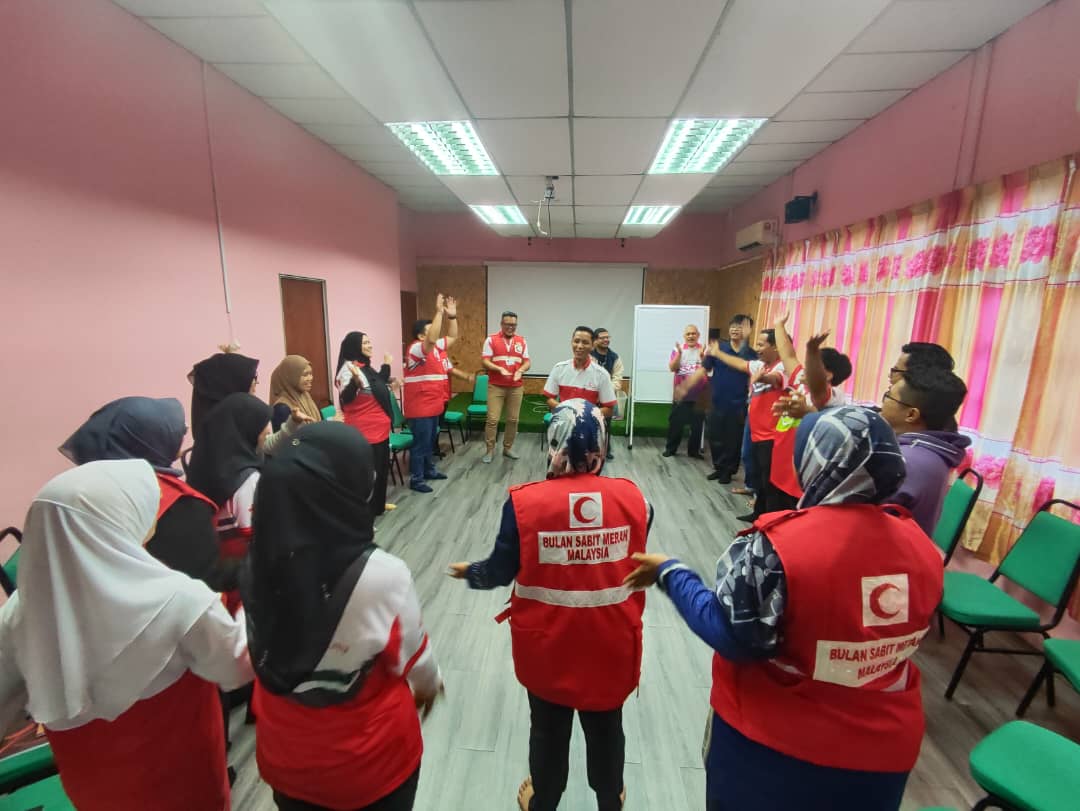 COMMUNITY FIRST AID & HYGIENE PROMOTION - Malaysian Red Crescent ...
